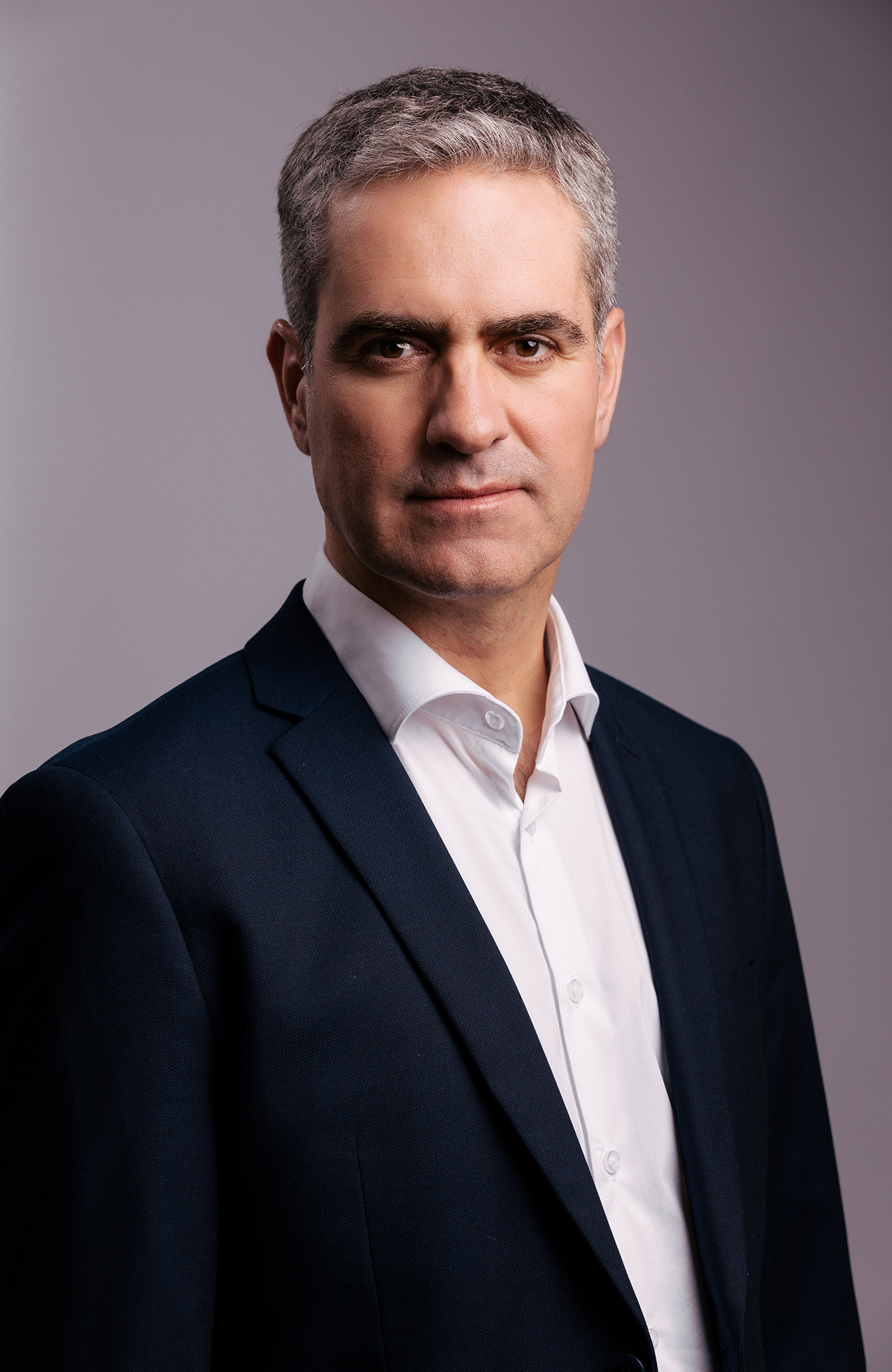 ENRIQUE GALÁN, JURADO DE LOS PREMIOS DISEÑO DE INTERIORES AL MEJOR ...