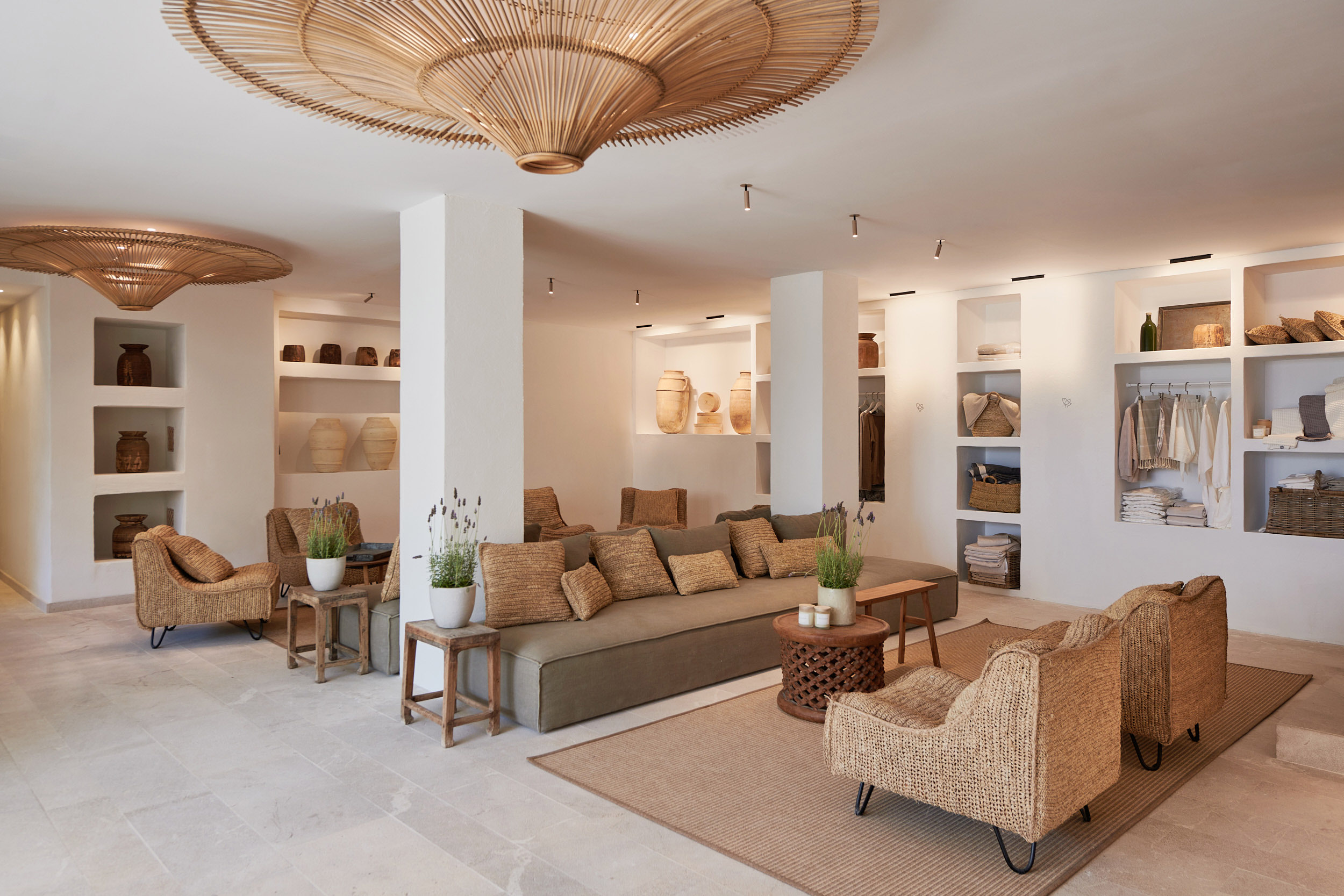 NUEVO PROYECTO DE CARLOS SERRA INTERIORISMO · HOTEL PORTOCOLOM - CDICV