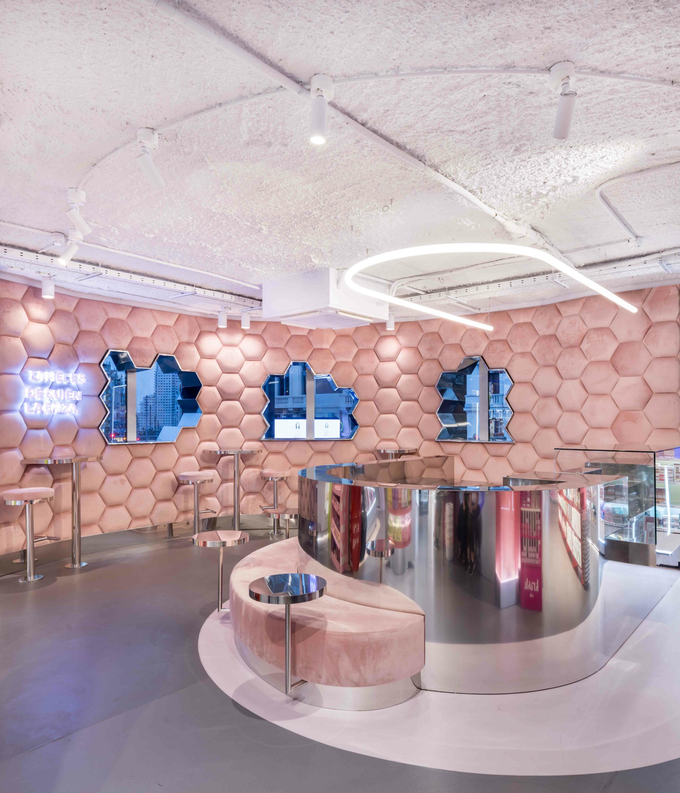 NUEVO PROYECTO DE WANNA · FLAGSHIP STORE PERFUMERÍAS PRIMOR - CDICV